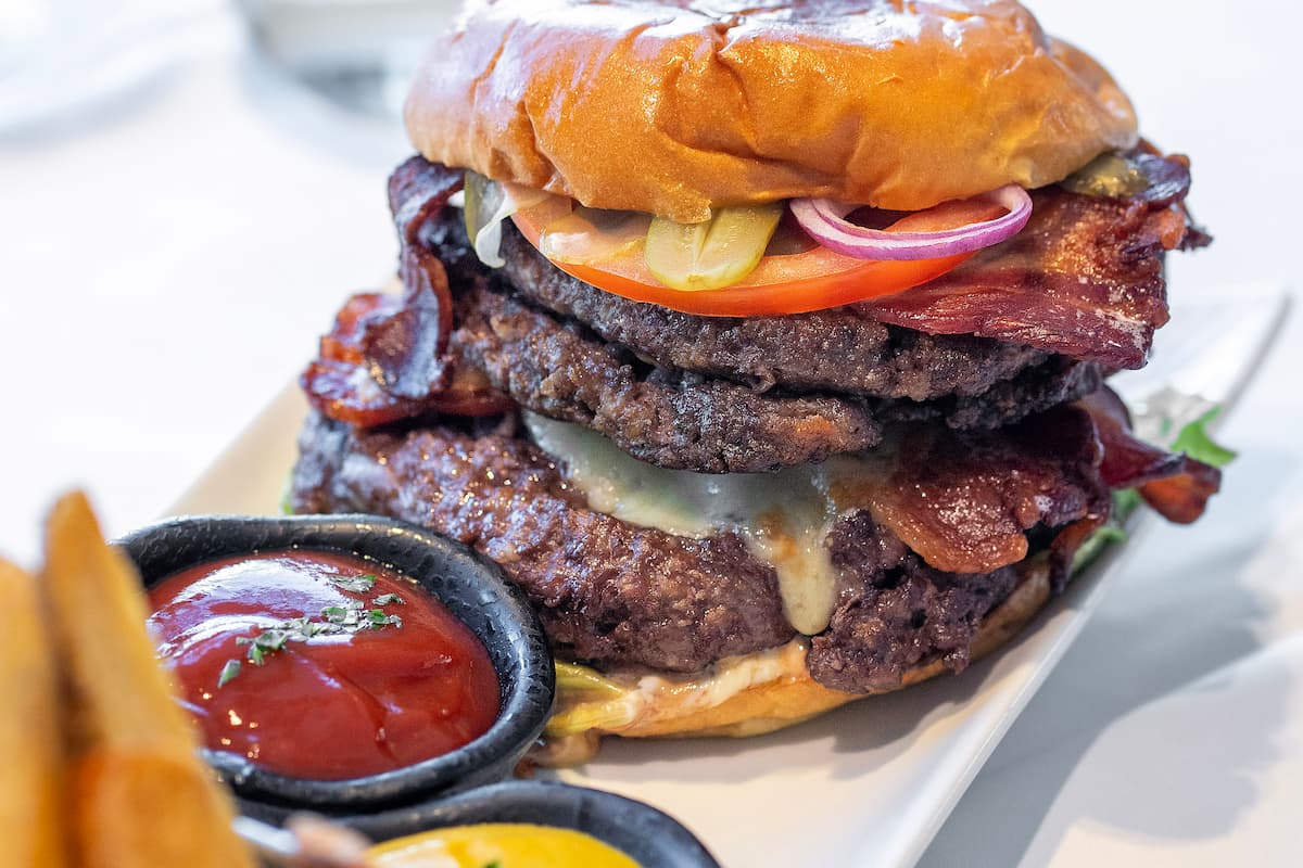 Sunborn Gastro Bar | Sunborn Gibraltar Hotel 5*