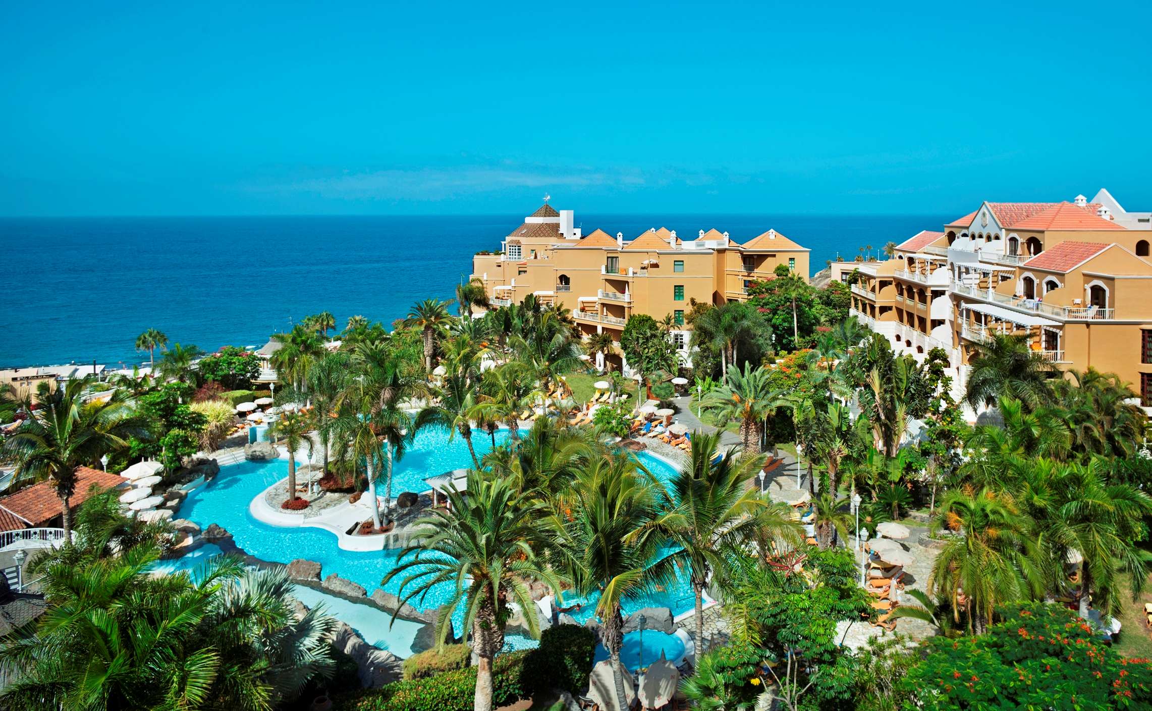 Nous célébrons notre 28e Anniversaire! - Adrian Hoteles