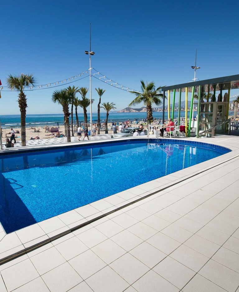 Hotel Brisa, 4* on the beachfront in Benidorm. Official Website