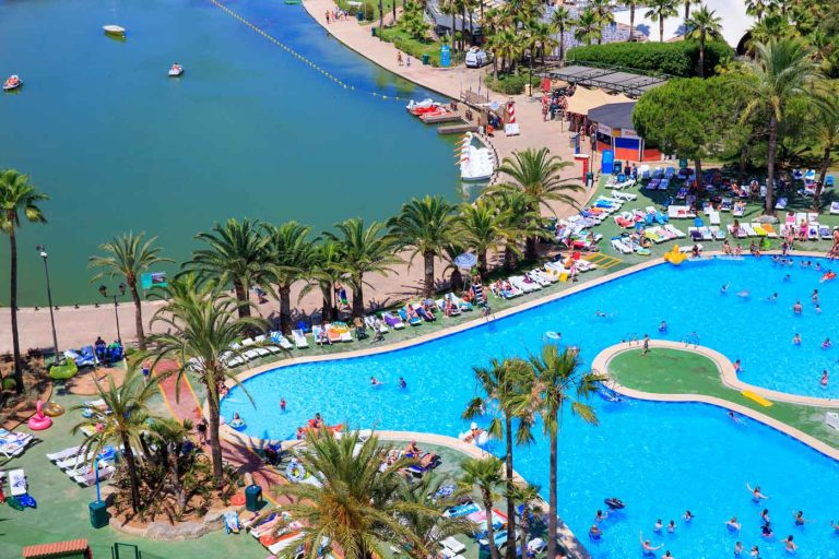 When's the best month to holiday at Club MAC? - Club Mac